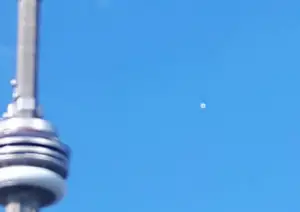 Couple Captures “Shining Disk” on the Video nearby Toronto Harbourfront ...