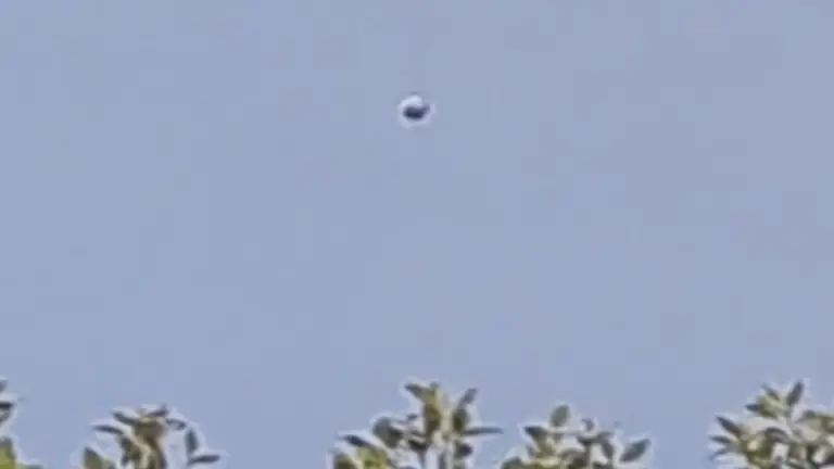 Mysterious Daytime Orb Spotted Over Sydney: A Fascinating UFO Sighting ...